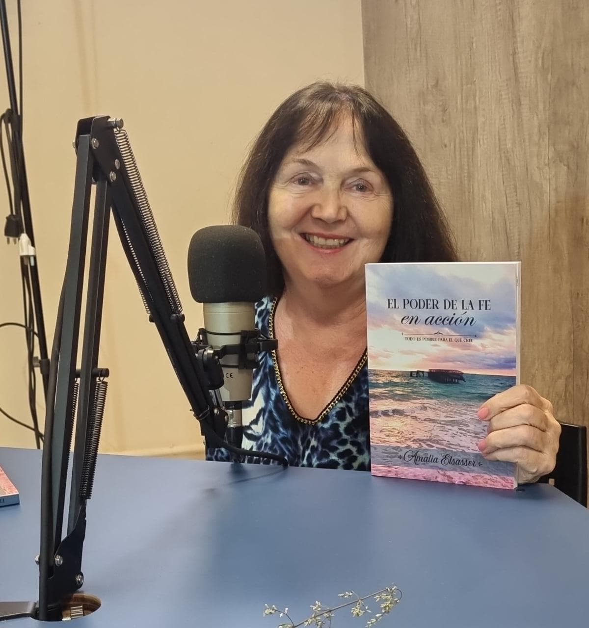 Amalia presentó su libro ⋆ Vale Crespo